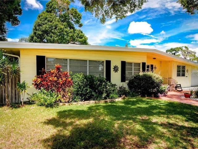 2110 Fairway Ave S, St. Petersburg, FL 33712 | MLS #TB8402 | Compass