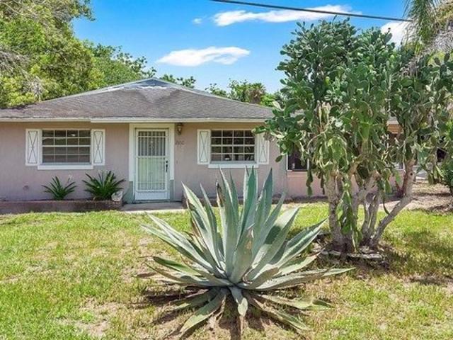 2110 James Dr, Oviedo, FL 32765
