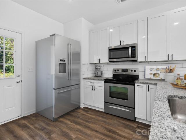 2110 Pinnacle View Drive