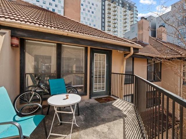 2110 Rio Grande St Apt 303, Austin, TX 78705