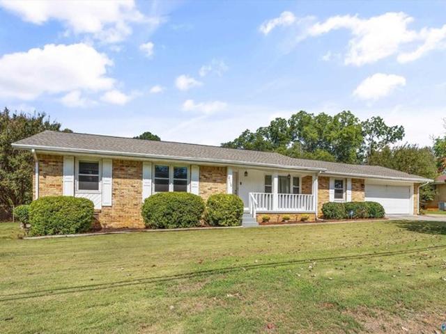 2110 Shannonhouse Rd SW, Huntsville, AL 35803