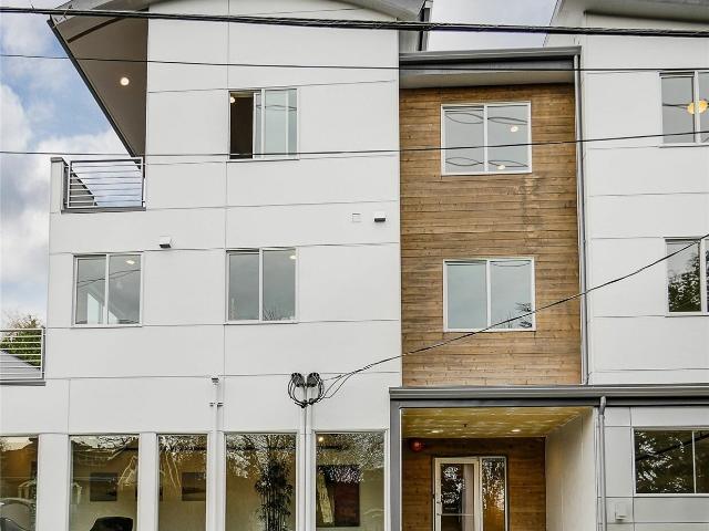 2110 W Dravus St, Seattle, WA
