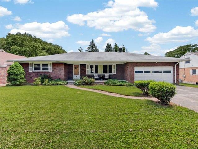 2110 W Pennsylvania St, Allentown, PA 18104