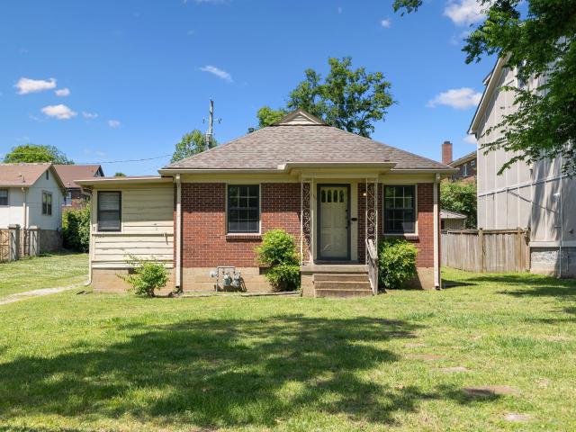 2110A W Linden Ave