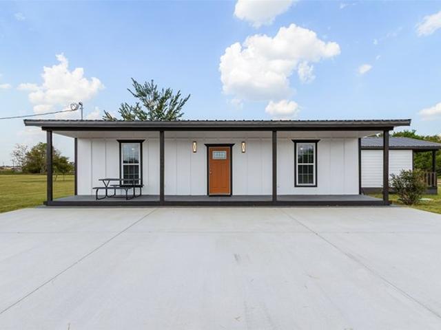 21113 Harrison Dr, Bedias, TX 77831