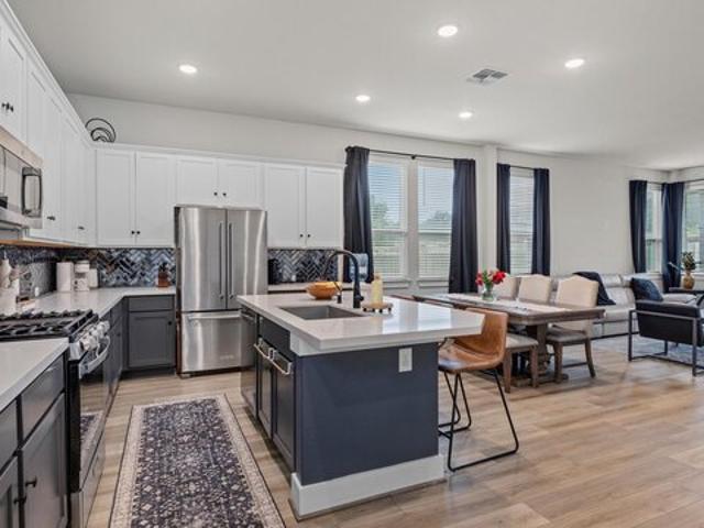 21114 Chestnut Cove