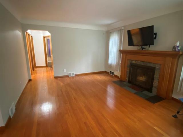 21114 Huntington Avenue