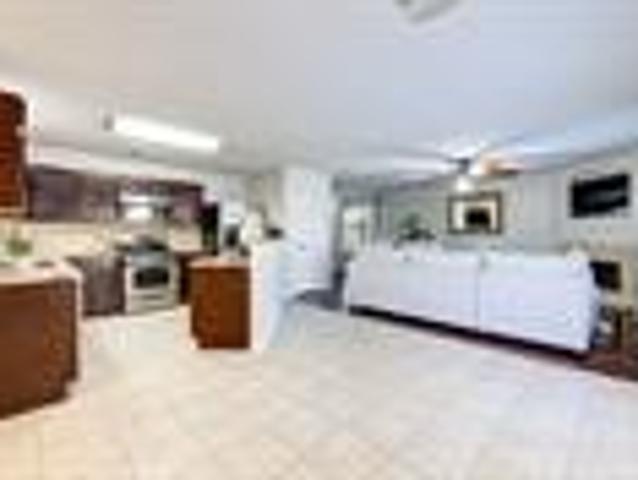 21114 Somerset Park Lane