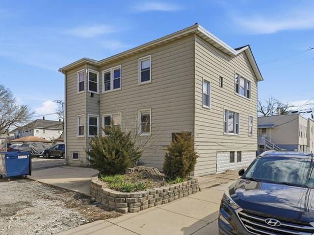 2111 Main St, Melrose Park, IL 60160