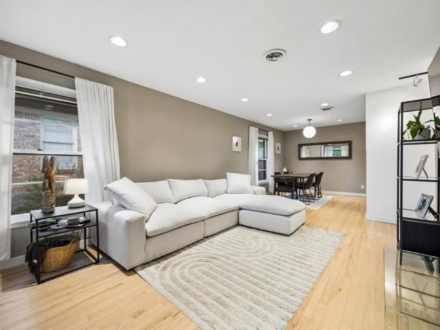 2111 Melbourne Avenue