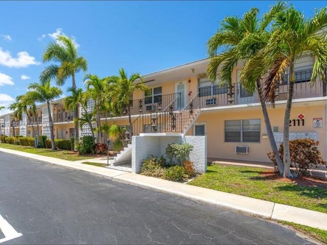 2111 NE 56th St Apt 206, Fort Lauderdale, FL 33308