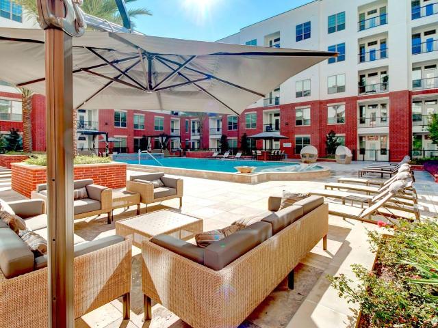 2111 Austin Apartments 1 Bedroom Apartment for Rent at 2111 Austin St, Houston, TX 77002 Midtown