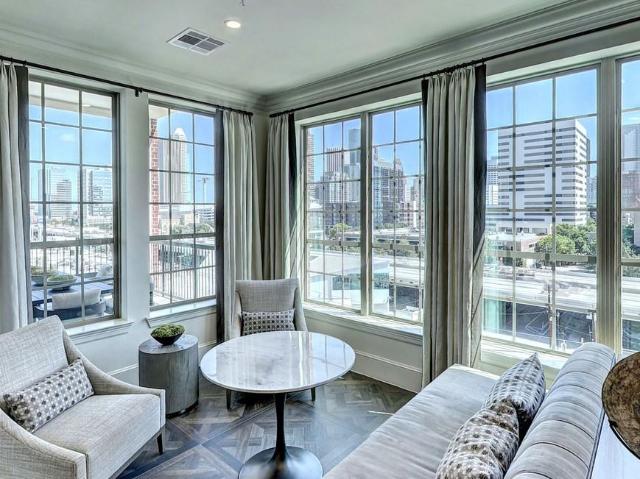 2111 Austin Apartments 2 Bedroom Apartment for Rent at 2111 Austin St, Houston, TX 77002 Midtown