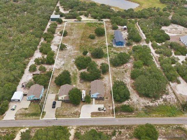 2111 and 2121 Lone Star, Rockport, TX 78382