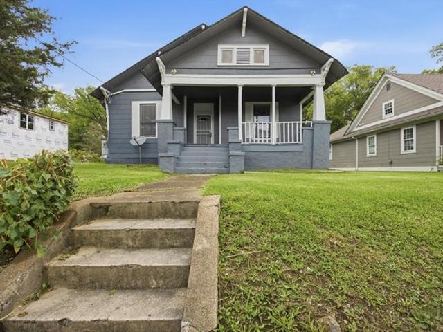 2111 Chamberlain Ave, Chattanooga, TN 37404