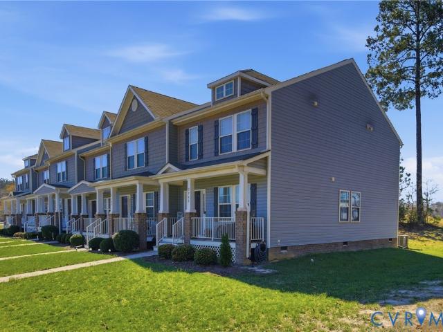 2111 Chaucer Court
