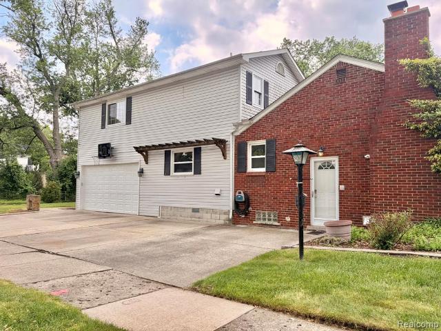 2111 Earlmont Road
