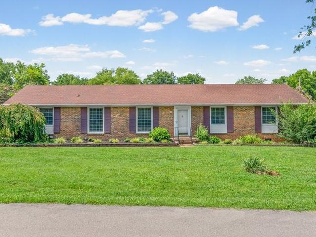 2111 Fleming Rd, Clarksville, TN 37043