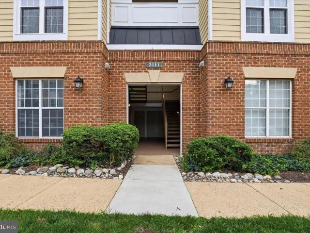 2111 Highcourt Lane # 201