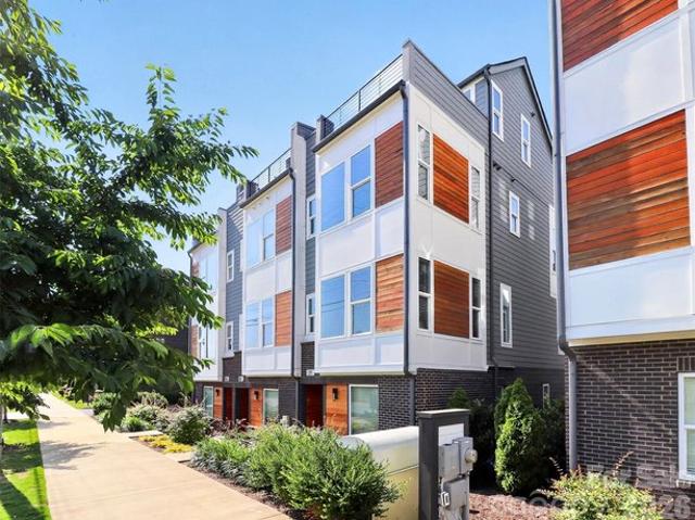 2111 Isom St, Charlotte, NC 28208