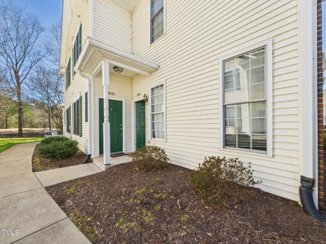 2111 Kudrow Ln, Morrisville, NC 27560 | MLS #10156