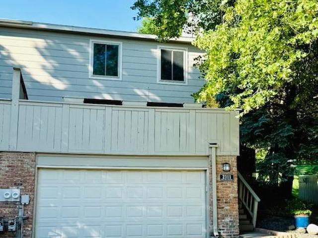 2111 Kings Valley Road W