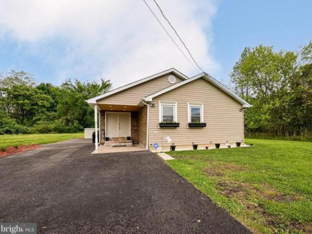2111 Pleasant Valley Rd, Newark, DE 19702