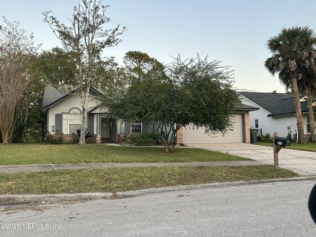 2111 St Martins Dr E, Jacksonville, FL 32246