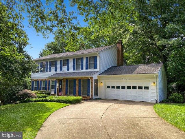 2111 Statute Ln, Vienna, VA 22181