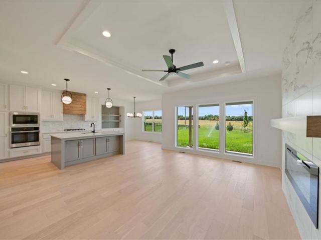 2111 SW Harvest Moon Lane