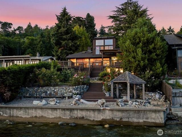 2111 SW 174th St, Burien, WA 98166