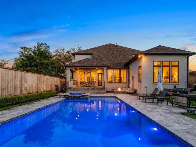 2111 Saxon Dr, Houston, TX 77018 | MLS #42565