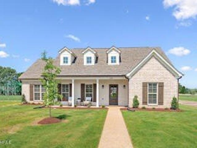 2111 Scott Mdws Ln, Hernando, MS 38632