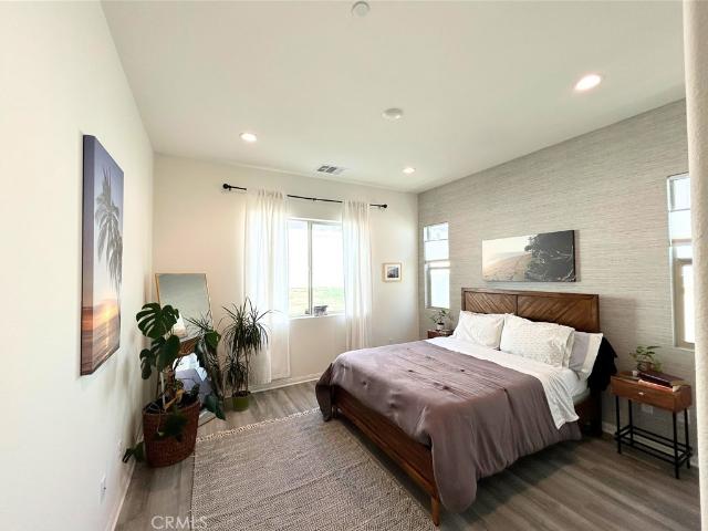 2111 Seville Dr, Santa Paula, CA 93060 | MLS #SR25275 | Compass