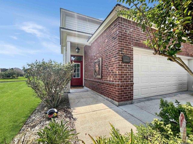 2111 Shadowbrook Dr W, Baton Rouge, LA 70816