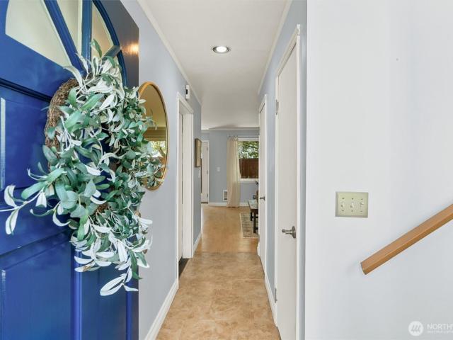 2111 th Ave W, Unit 7, Edmonds, WA 98026 | MLS #2542