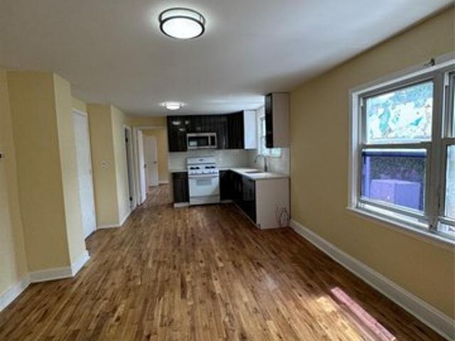 2111 th Ave, Bayside, NY 11361