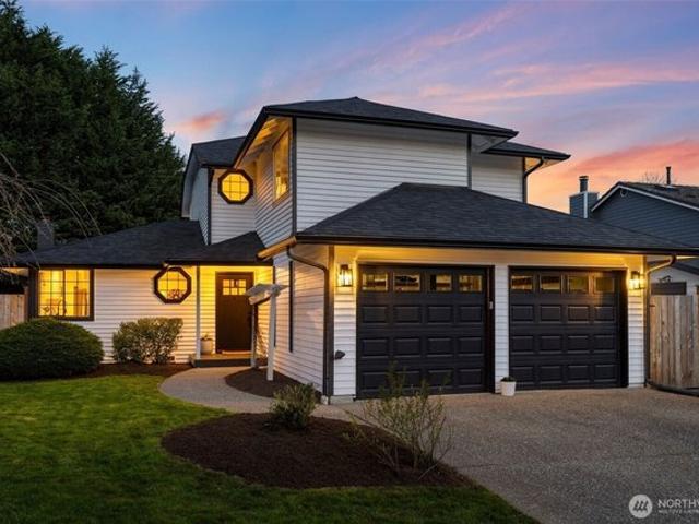 2111 th Pl W, Lynnwood, WA 98036