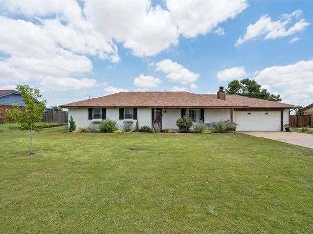 2111 Van Buren Ave NE, Piedmont, OK 73078