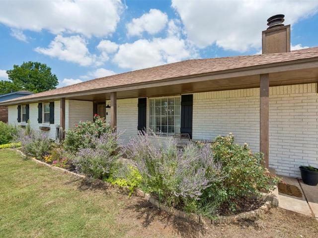 2111 Van Buren Avenue