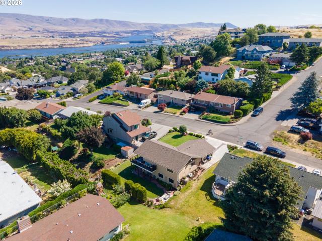 2111 view ct