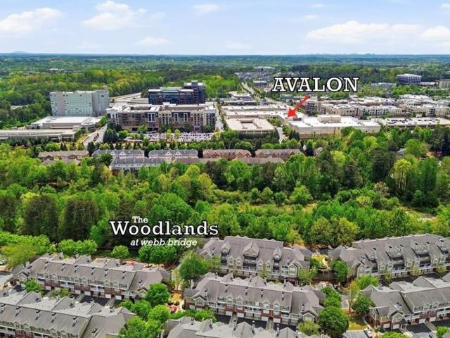 2111 Woodland Lane