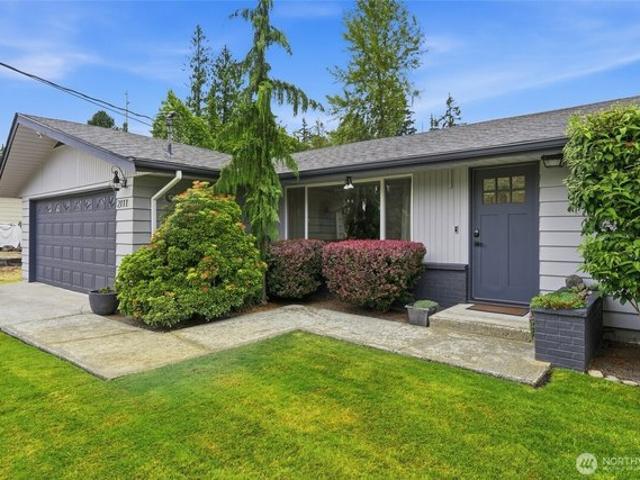 2111 93rd Dr SE, Lake Stevens, WA 98258