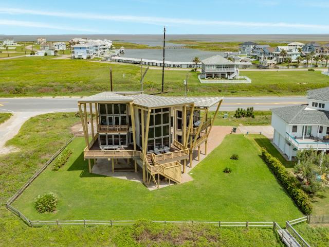 21127 W Sand Hill Drive