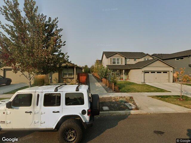 21128 Azalia Ave, Bend, OR 97702