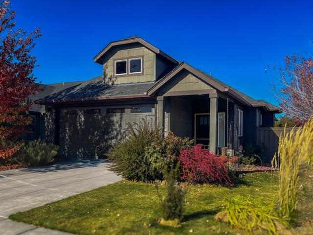 21128 SE Azalia Ave, Bend, OR 97702
