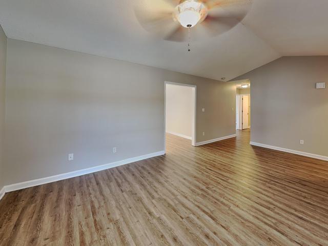 2112 Mckinnon Drive