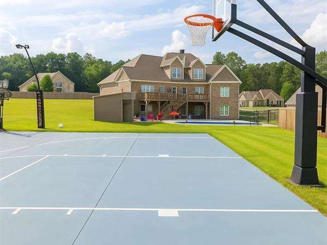 2112 Meadowood Cove