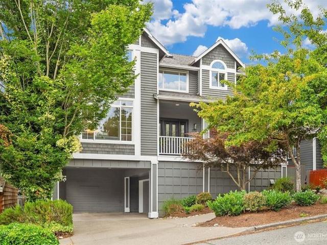 2112 N 64th St, Seattle, WA 98103