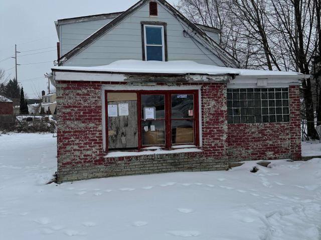 2112 N High Street